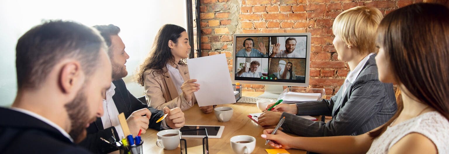 Hybrid RSVPs in Outlook: In‑person Meeting Planning in Microsoft 365 ...
